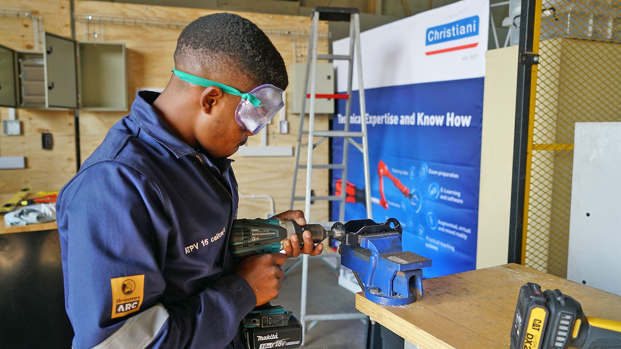 Africa Business Guide - Praxisnah lernen: Duale Ausbildung in Afrika ...